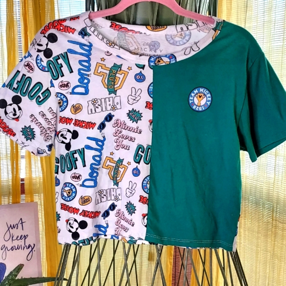 Disney Rare 'All About Team Mickey' Cropped Tee - Gem